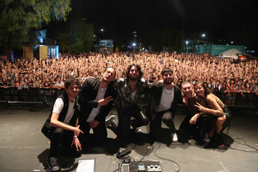 Conociendo Rusia: Su nuevo disco ‘Jet Love’ – Urbana Rock 985 FM